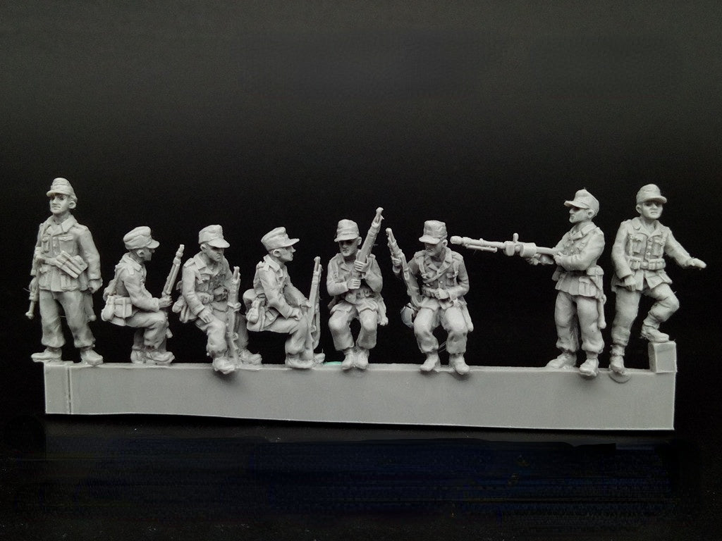 WWII Infantry Squad Vehicle 8 Soldiers Miniature Unpainted Resin Figur ...